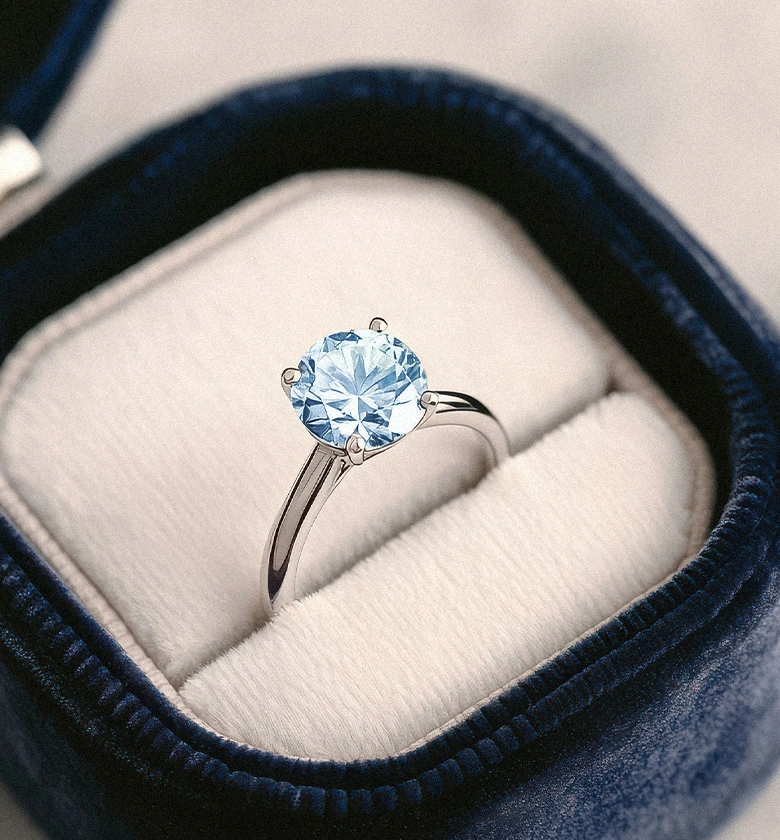 Ideas de anillos de compromiso con piedras azules | Joyería Torrico